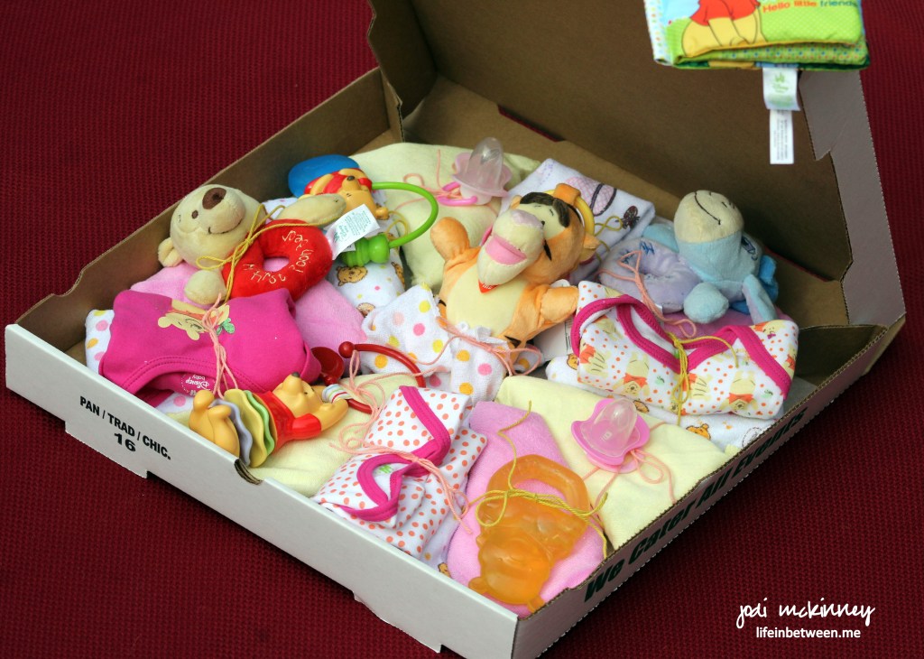 A Diaper Pizza Baby Shower Gift | the creative life in between